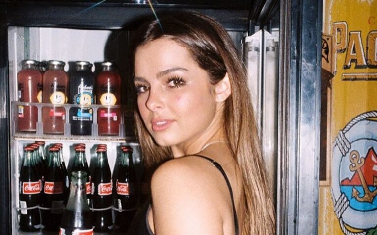 O trailer do primeiro filme da Addison Rae foi liberado e estamos mais ...