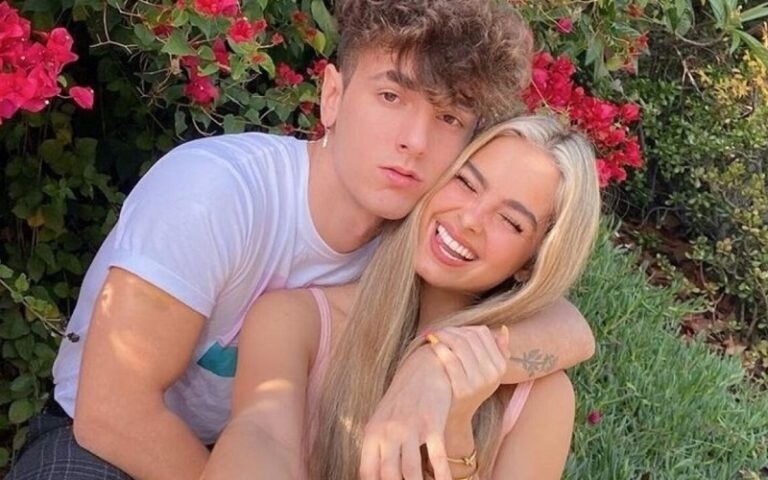 Bryce Hall dá presente lindo para Addison Rae após revelar que voltaria ...