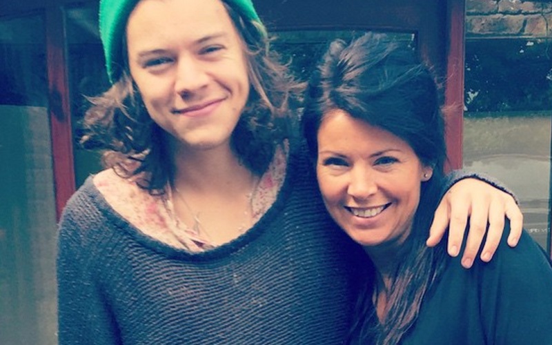 Mãe de Harry Styles revela apelido fofo que deu ao cantor e você vai ...