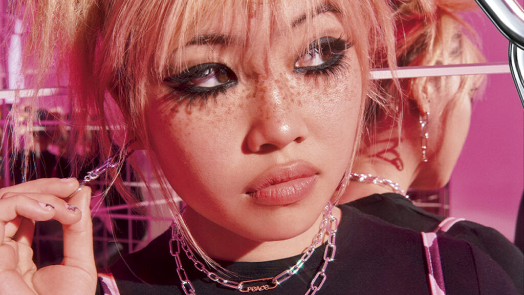 Beabadoobee conta tudo sobre sua carreira musical e estilo (EXCLUSIVO ...